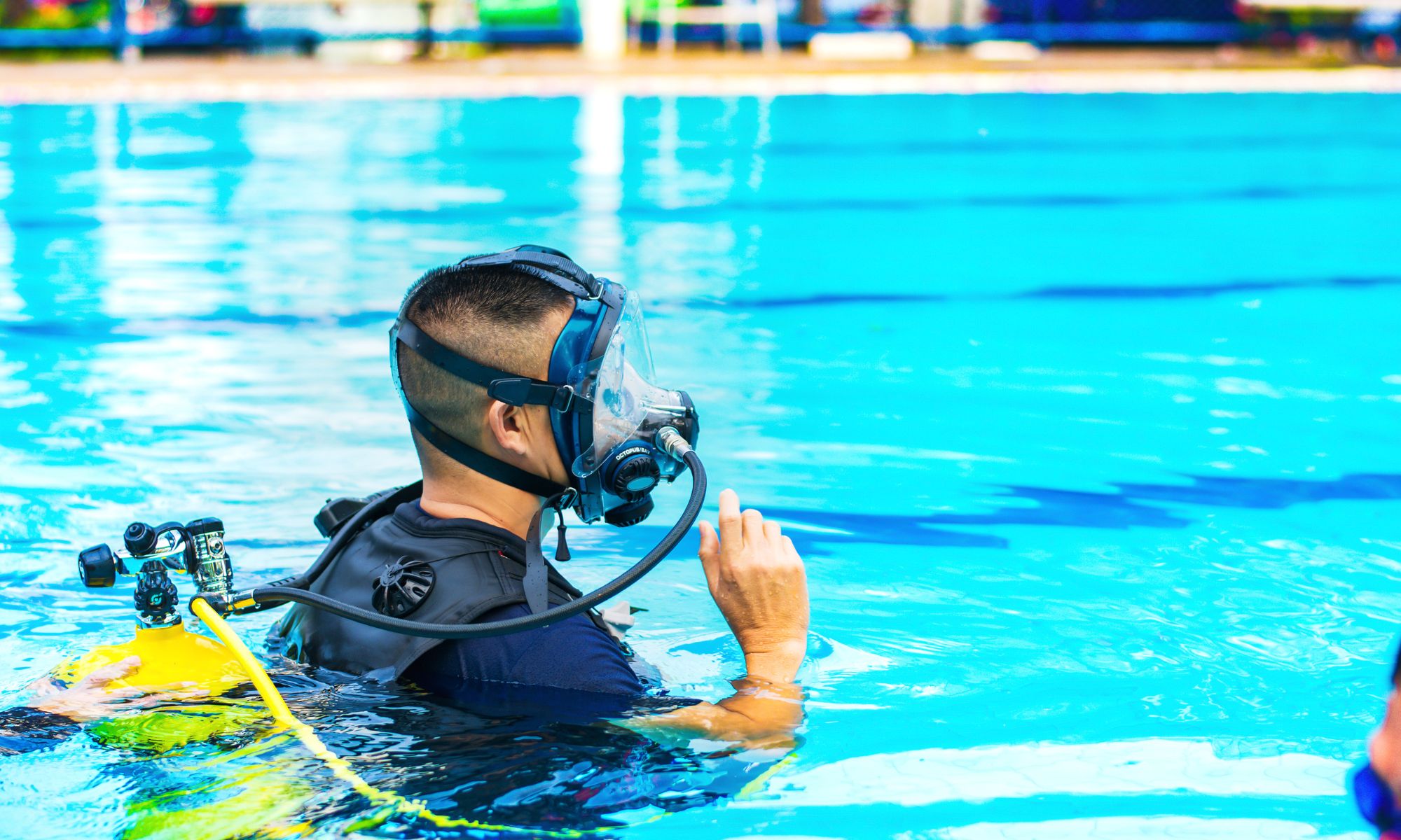 PADI Full Face Mask Course Benefits for Safety Divers PADI Full Face Mask Course Benefits for Safety Divers